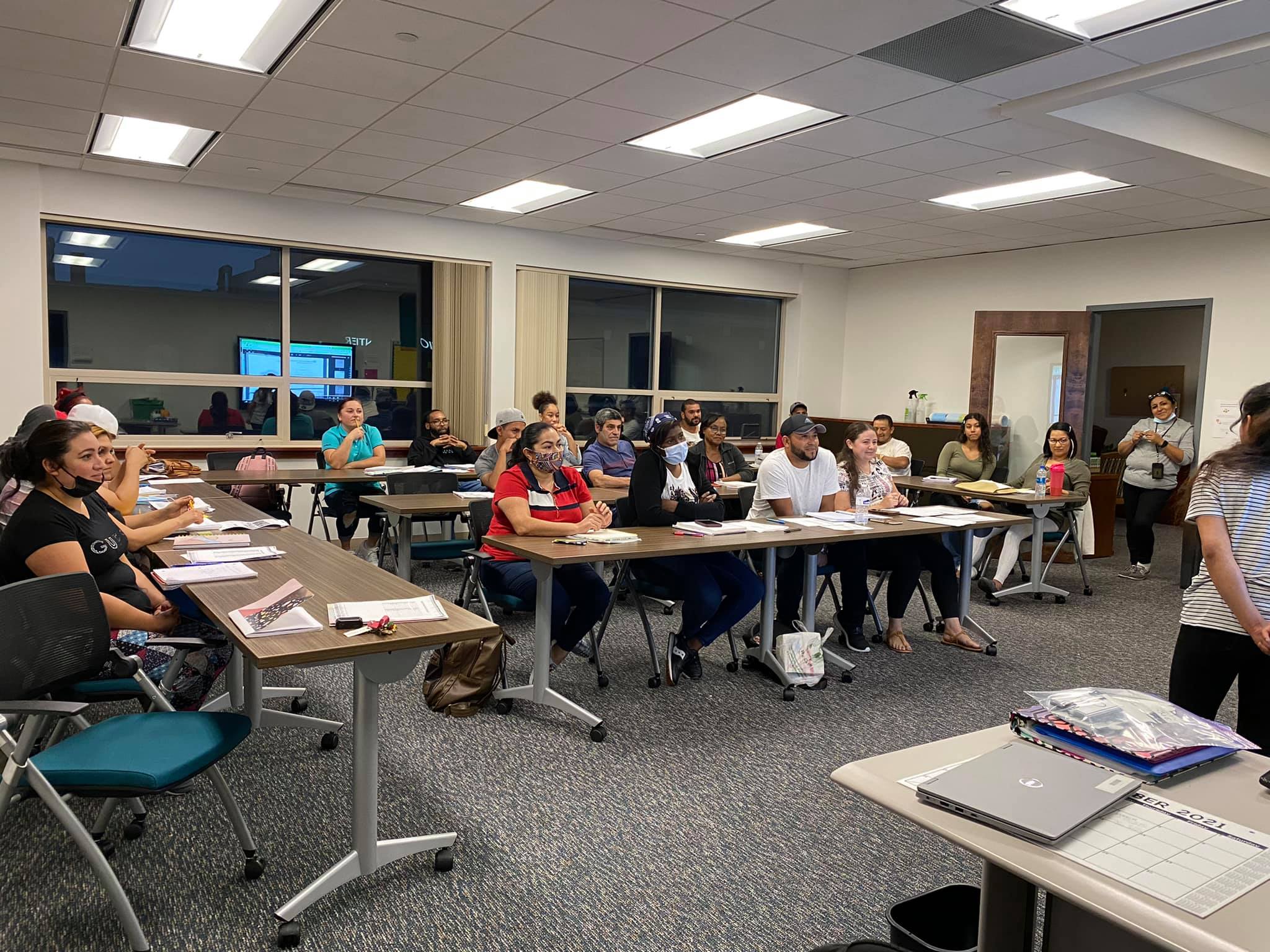ESL for English Language Learners For Adults - Intermediate - Discovery ...